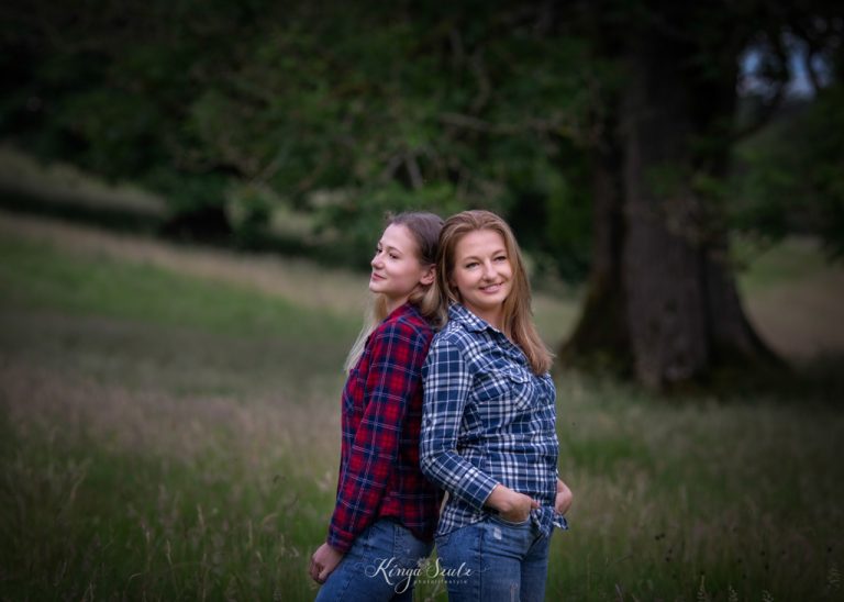 Timeless gift for Best Friend - BFF pictures at Mugdock Country Park ...